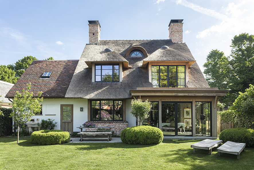 Kalei gevel Sint-Martens-Latem | Vandeweege, groothandelaar verven ...